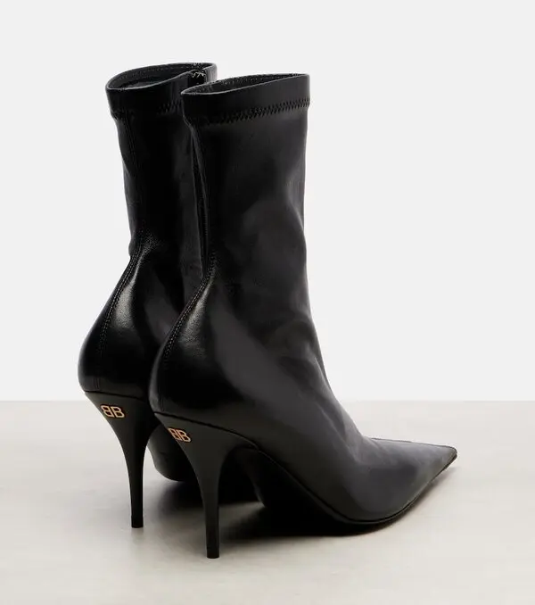 Balenciaga Avenue 90 Leather Ankle Boots