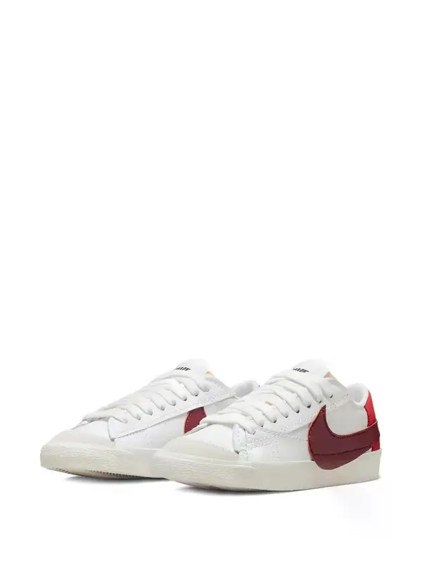 Nike Jumbo Low 77 Sneakers