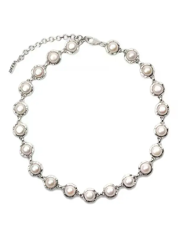 VEERT Pearl Circle Necklace - White