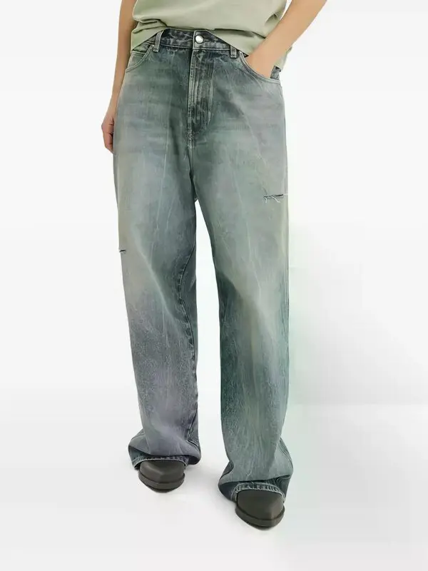 1989 STUDIO Distressed Boyfriend Jeans