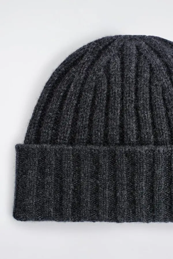 Cos Chunky Ribbed Cashmere Beanie - Black