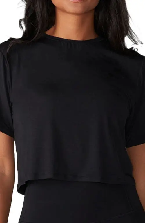 TAVI Crop Tee