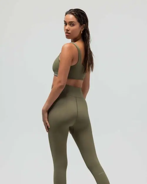 REFORMER The Ribbed Legging - Olive