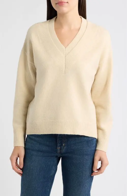 CITY BLUES Long Sleeve V-neck Sweater - Parchment