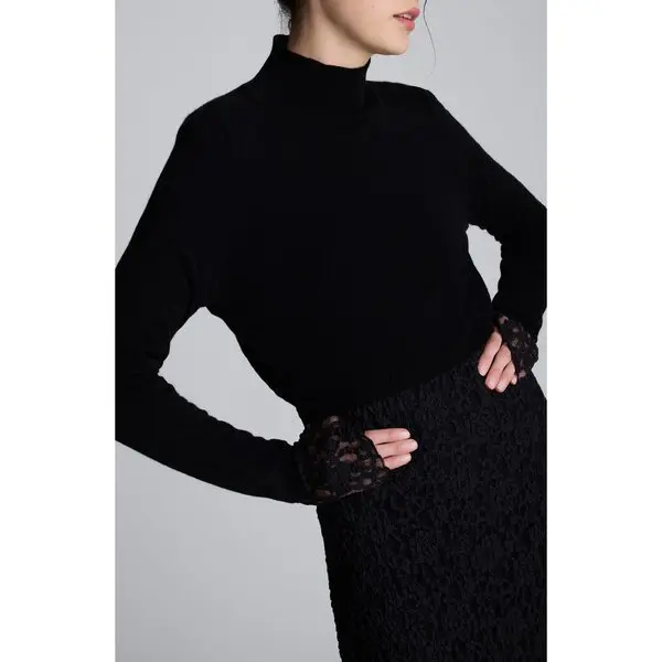 KENNETH COLE Merino Wool Crop Sweater