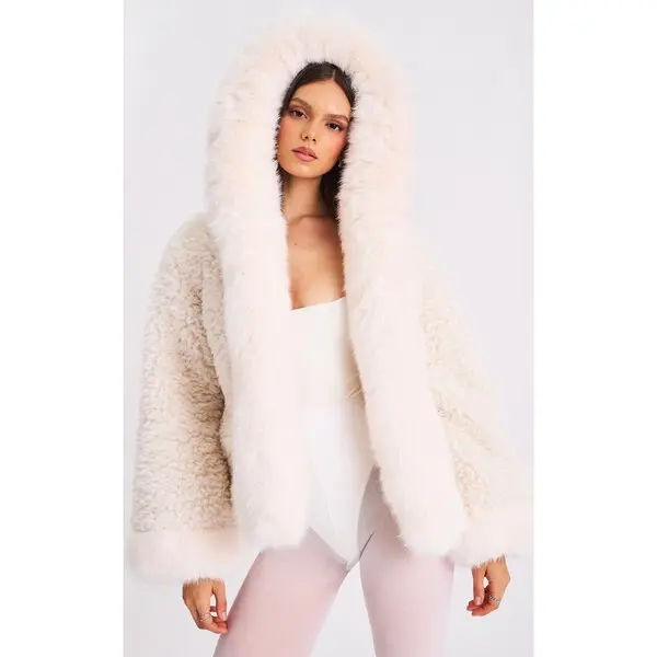 MISS CIRCLE Vegan Shearling Coat With Faux Fur Trim - White