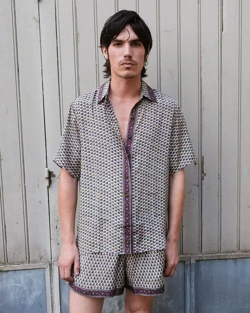 MONZLAPUR Embossed Botanical Short Sleeve Crepe Shirt - Forest Plum