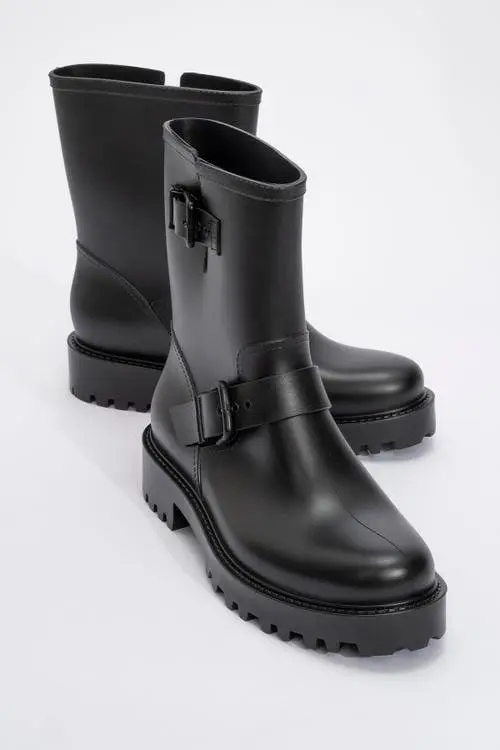 PROLOGUE SHOES Zone Rain Boot - Black Faux Leather