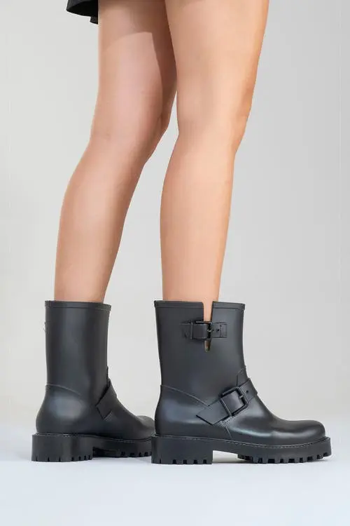 PROLOGUE SHOES Zone Rain Boot - Black Faux Leather