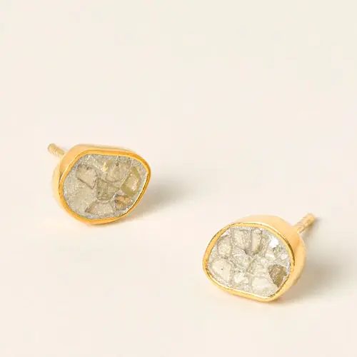 UNCOMMON GOODS Sliced Raw Diamond Stud Earrings - Gold/off-white
