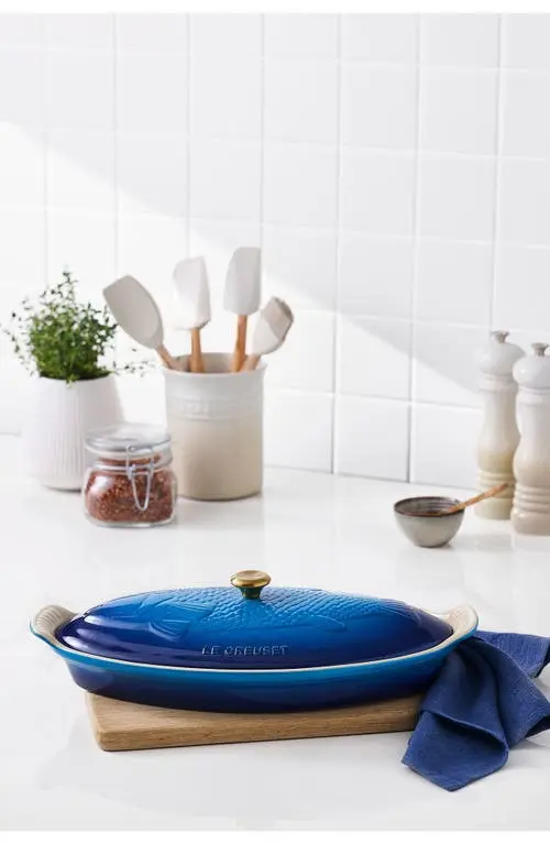 LE CREUSET Heritage Covered Stoneware Fish Baker - Marseille
