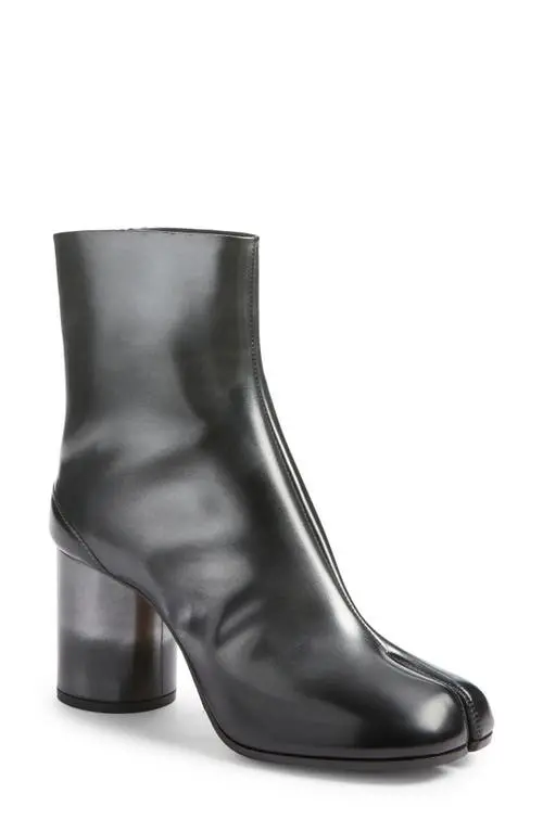 MAISON MARGIELA Tabi Ankle Boots