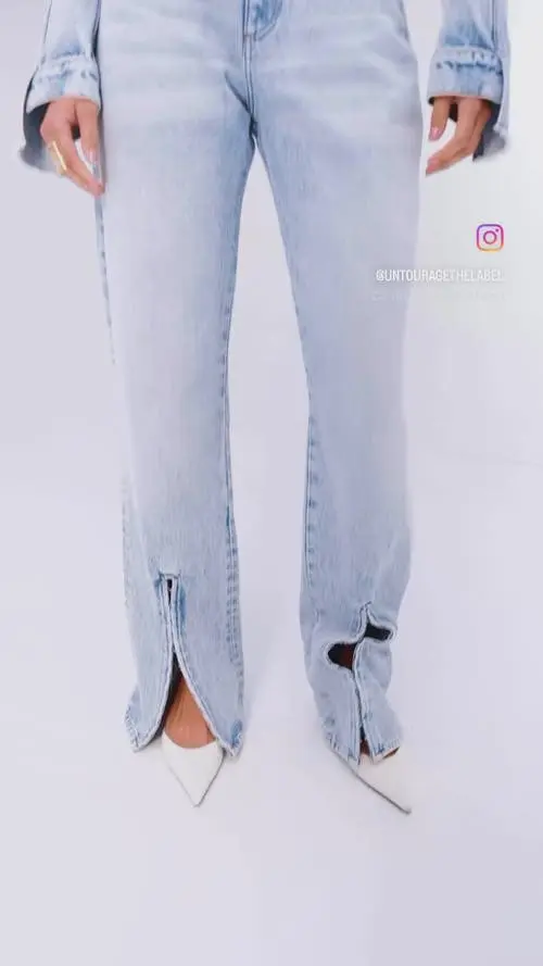 UNTOURAGE THE LABEL Flare Leg Jeans