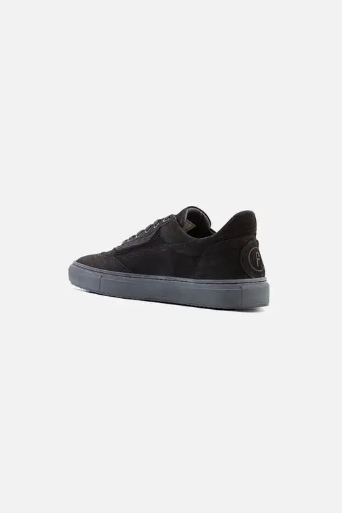FINI Bold Leather Sneakers - Black