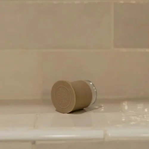 PARKER BABY CO. Silicone Bath Hook - Snow