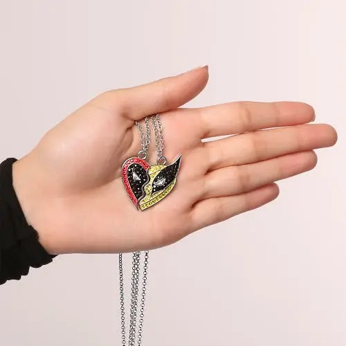 MARVEL Deadpool And Wolverine Friendship Necklaces