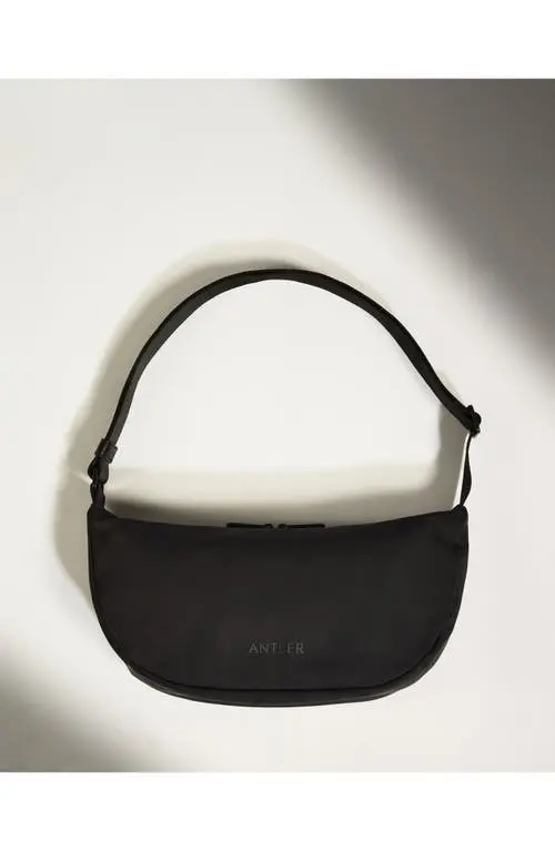 ANTLER Icon Slingbag - Black
