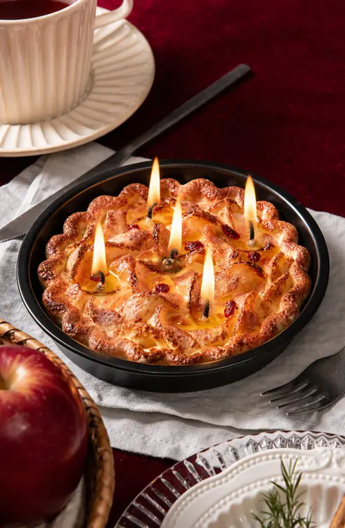 SOUTHLAKE GIFTS Apple Pie Candle