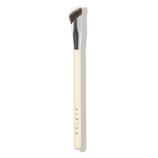 HALEYS BEAUTY Seamless Coverage Angled Concealer Brush - One-color
