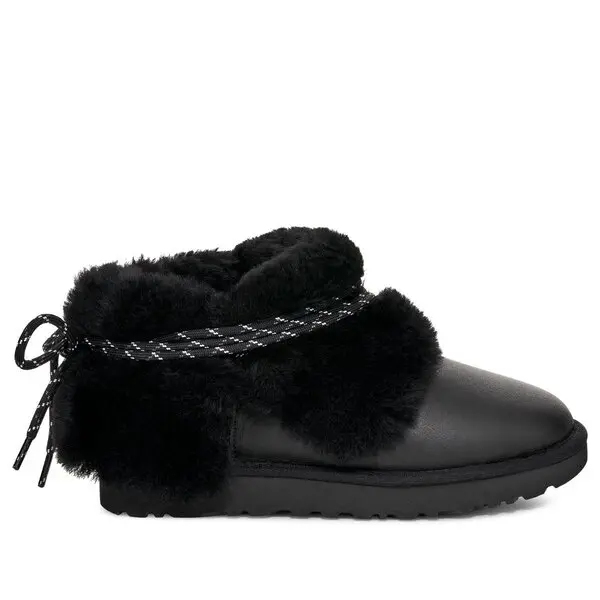 UGG Bailey Ankle Boot - Black