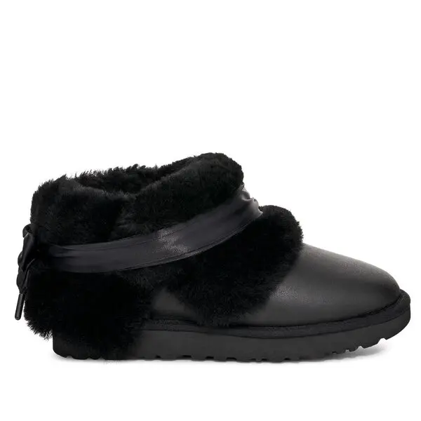 UGG Bailey Ankle Boot - Black