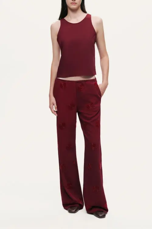 NOCTURNE Minimalist Sleeveless Crepe Top - Burgundy