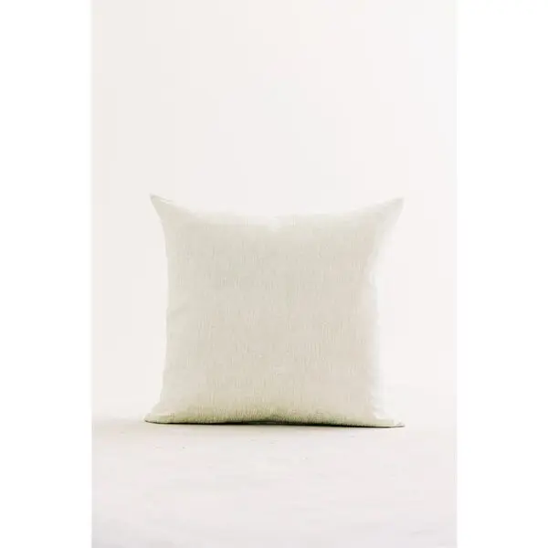 AT300NELSON Leucadia In Eleuthera 24" X 24" Pillow - Beige
