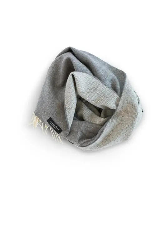 EVANGELINE Wearable Wraps - Reversible Grey/cream