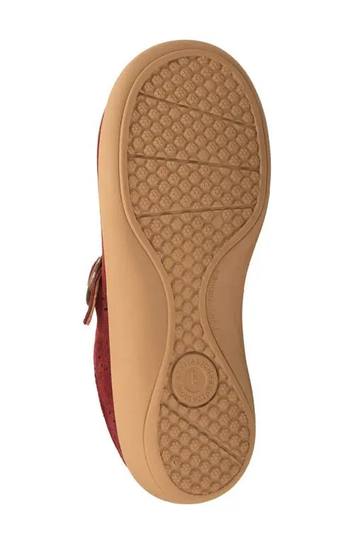 REVITALIGN Siesta Eclipse Clog - Cordovan Brick