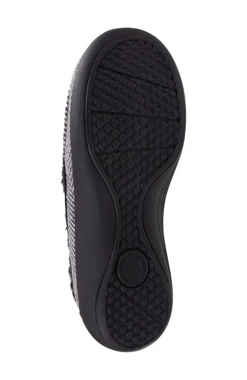 REVITALIGN Trillium Faux Fur Lined Slipper - Black