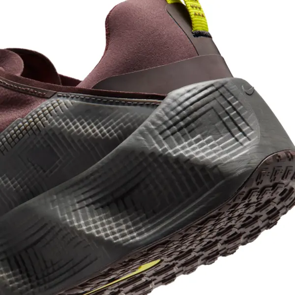 Nike Ava Rover Sneakers With Reflective Finish - Brown