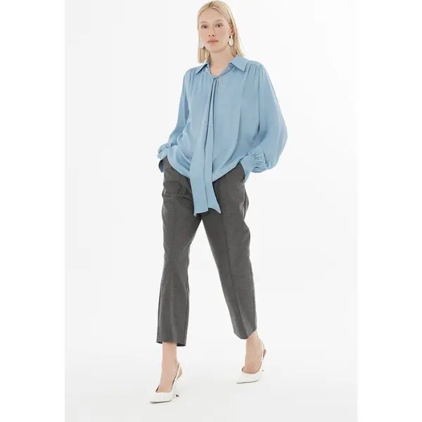 GIZIA V-neck Blouse With Scarf Detail