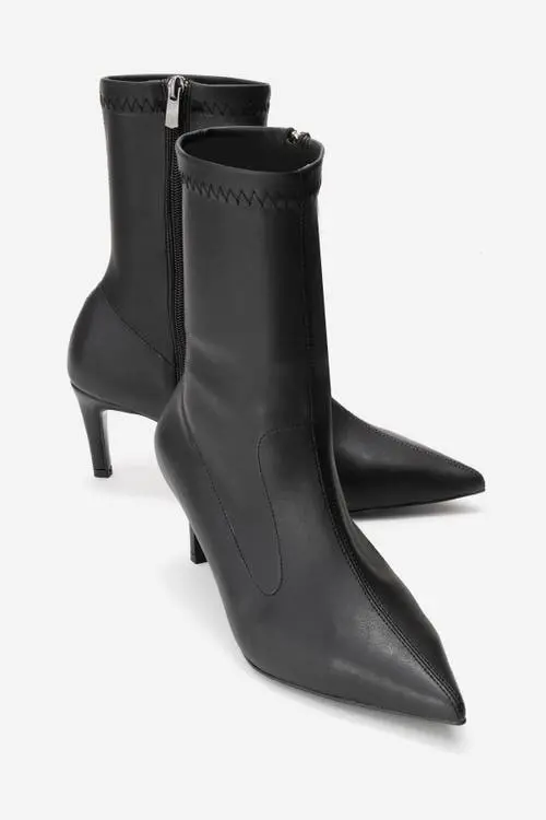 PROLOGUE SHOES Rossano Stiletto Heel Boot - Black