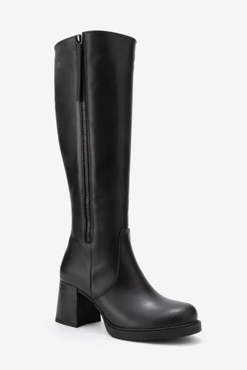 FOREVER & ALWAYS SHOES Lensa Leather Block Heel Boots - Black