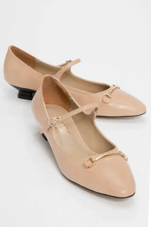 PROLOGUE SHOES Ojen Low Heel Shoe - Beige