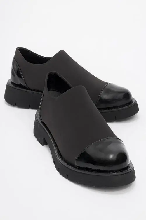 PROLOGUE SHOES Panola Scuba Loafer - Black Patent