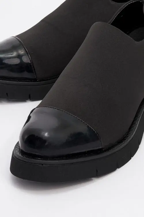 PROLOGUE SHOES Panola Scuba Loafer - Black Patent