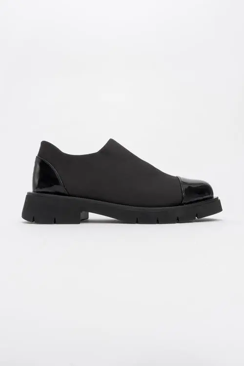 PROLOGUE SHOES Panola Scuba Loafer - Black Patent