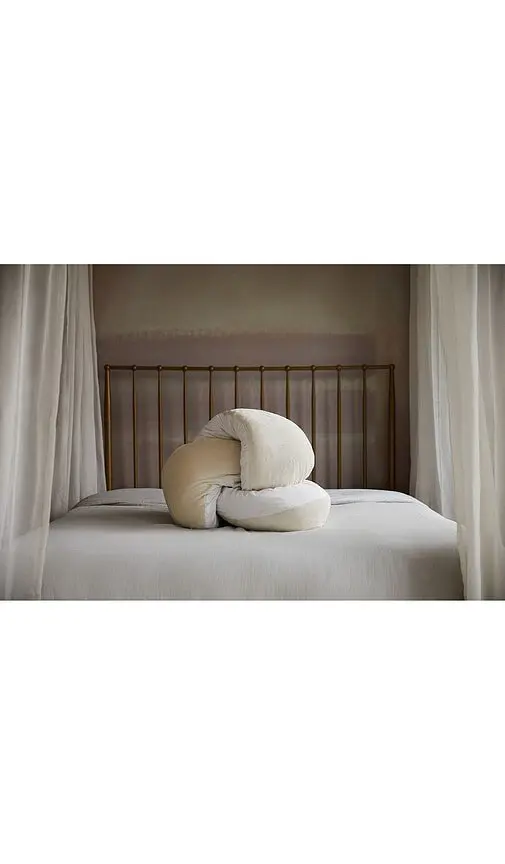 YANA SLEEP Classic Pillow Cover