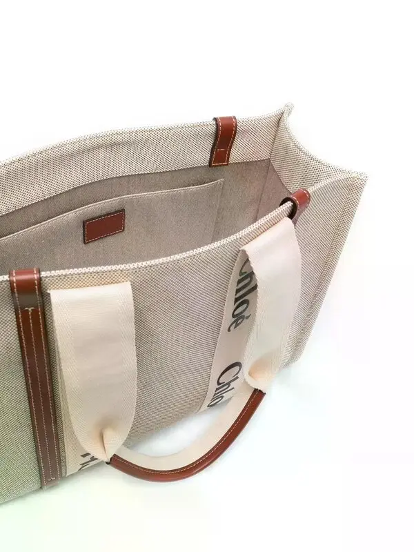 Chloé Woody Logo-print Tote - Neutrals