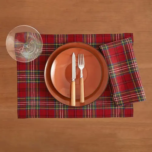 Solino Home Linen Dinner Napkins Set Of 4, 20 X 20 Inch For Dining Table