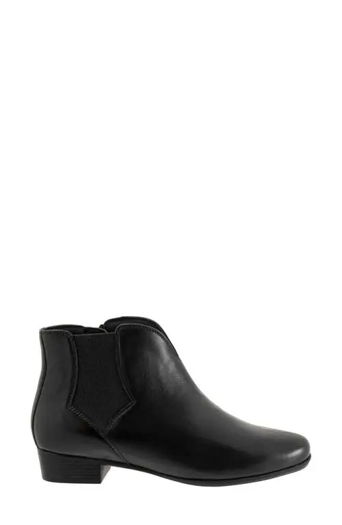 Trotters Monroe Side Zip Ankle Bootie - Black