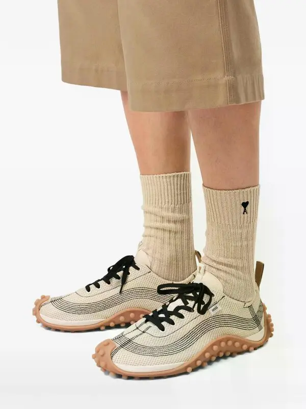 AMI Paris Cotton Crew Socks With De Coeur Embroidery - Neutrals
