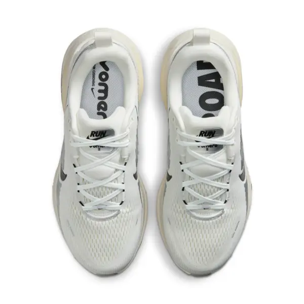Nike Vomero 18 Road Running Shoes