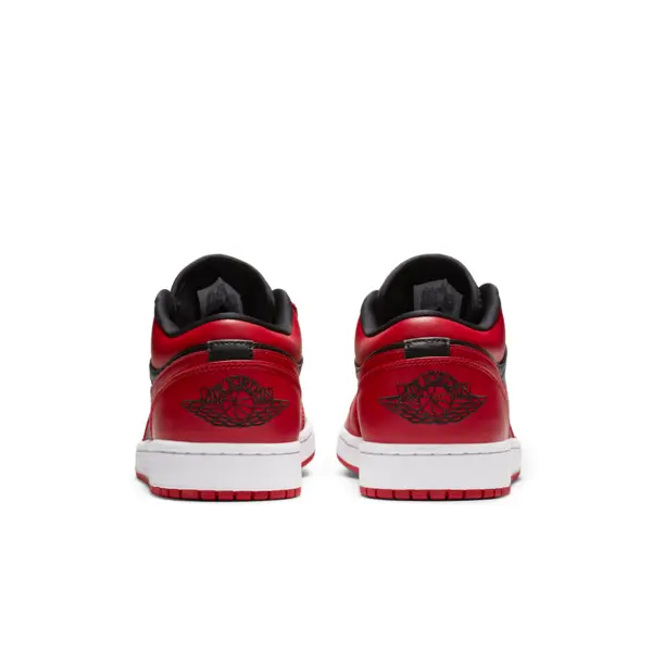 JORDAN 1 Low Sneakers