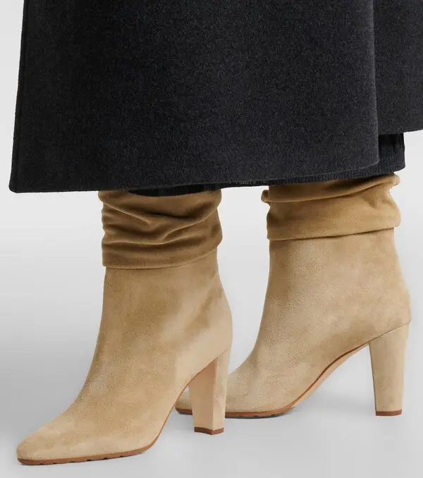 Manolo Blahnik Calasso 90 Draped Suede Ankle Boots - Beige