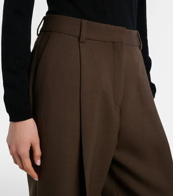 TOTEME Pleated Cropped Straight Pants - Brown