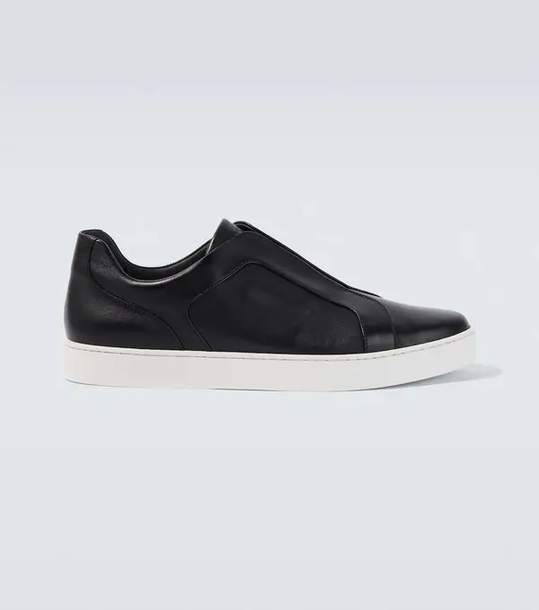Manolo Blahnik Agilio Leather Sneakers - Black