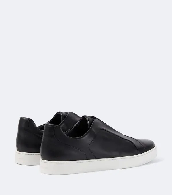 Manolo Blahnik Agilio Leather Sneakers - Black