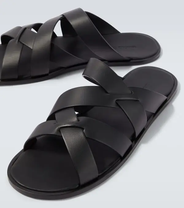 Manolo Blahnik Marvin Leather Sandals - Black